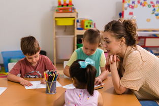 Geef kindermishandeling geen toekomst | Augeo Foundation